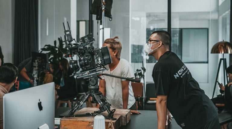 Penjelasan Medium Shot dalam Pengambilan Gambar | Jepret Production